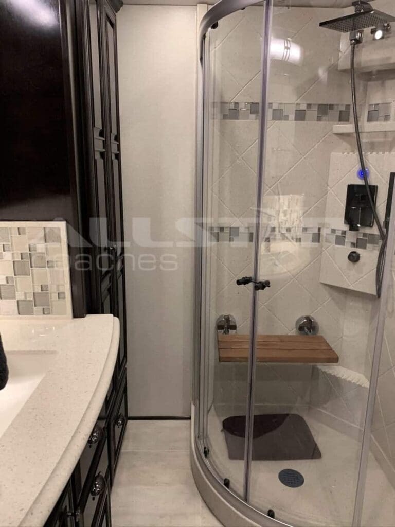 44′ Newmar Dutch Star RV Rental | Allstar Coaches